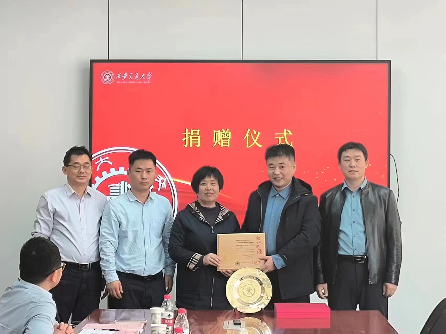 2024-03-13 HIMILE MECHANICAL MANUFACTURING (SHANDONG) CO.,LTD donated 500,000 yuan of equipment ...
